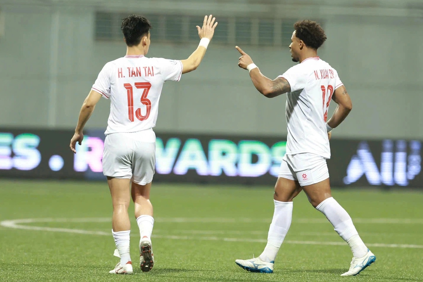 Một cầu thủ của đội tuyển Việt Nam được chấm điểm cao ngang Xuân Son: Là cái tên không ai ngờ ...