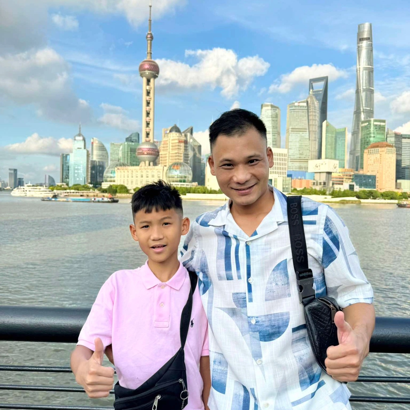 Bay ở Trung Quốc bị hoãn chuyến, khách Việt bất ngờ nhận tiền bồi thường | Báo Dân trí