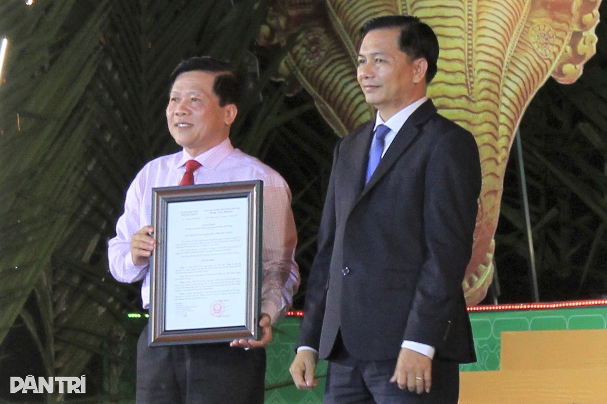 Logo du lịch Sóc Trăng có hình cách điệu con cò, chùa Dơi nổi tiếng ...