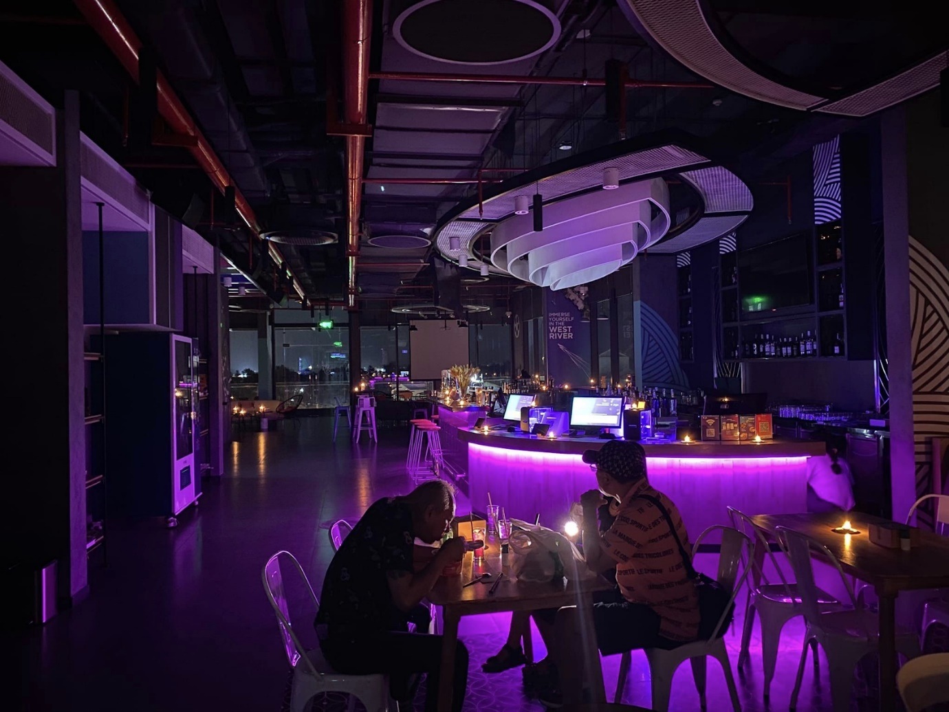 Nhập hội gom pin, cùng nhau làm nên ngày chủ nhật ý nghĩa ở SOJO | Báo Dân trí