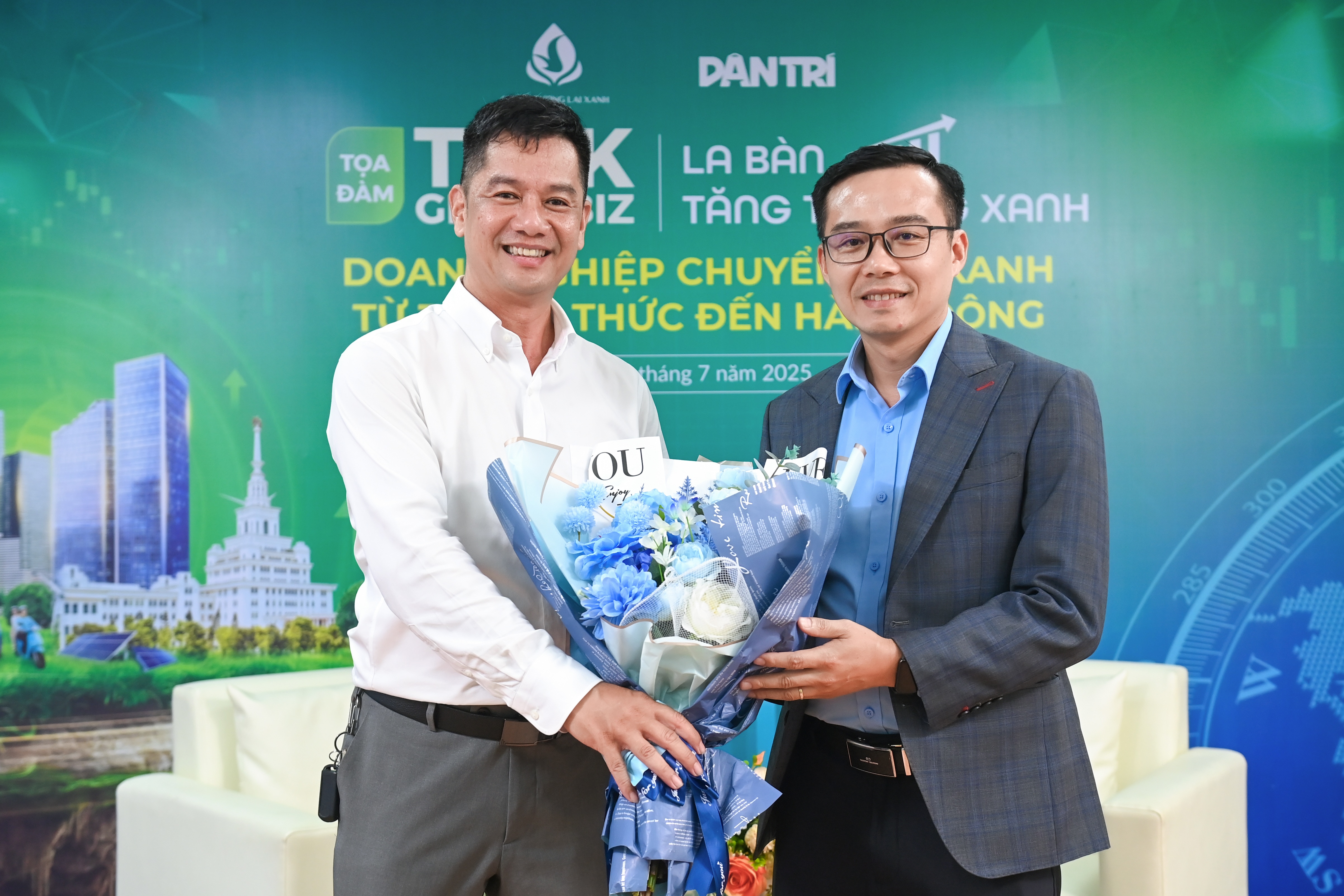 Doanh nghiệp chuyển đổi xanh - Từ thách thức đến hành động | Báo Dân trí