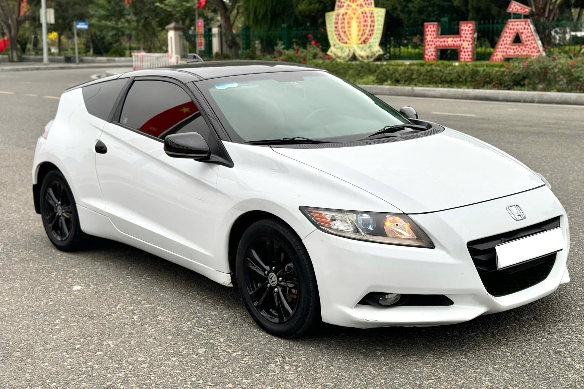 Honda CR-Z "hàng hiếm" sau 15 năm vẫn có giá ngang Hyundai Grand i10 | Báo Dân trí