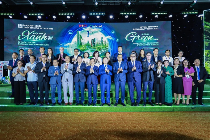 Unilever tăng tốc trên cuộc đua chuyển đổi xanh toàn diện | Báo Dân trí