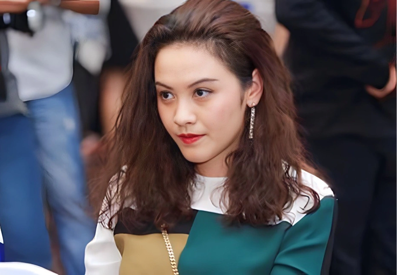 Rút ruột 1.088 tỷ đồng của SCB, cháu gái bà Trương Mỹ Lan nộp lại hơn 1 tỷ | Báo Dân trí