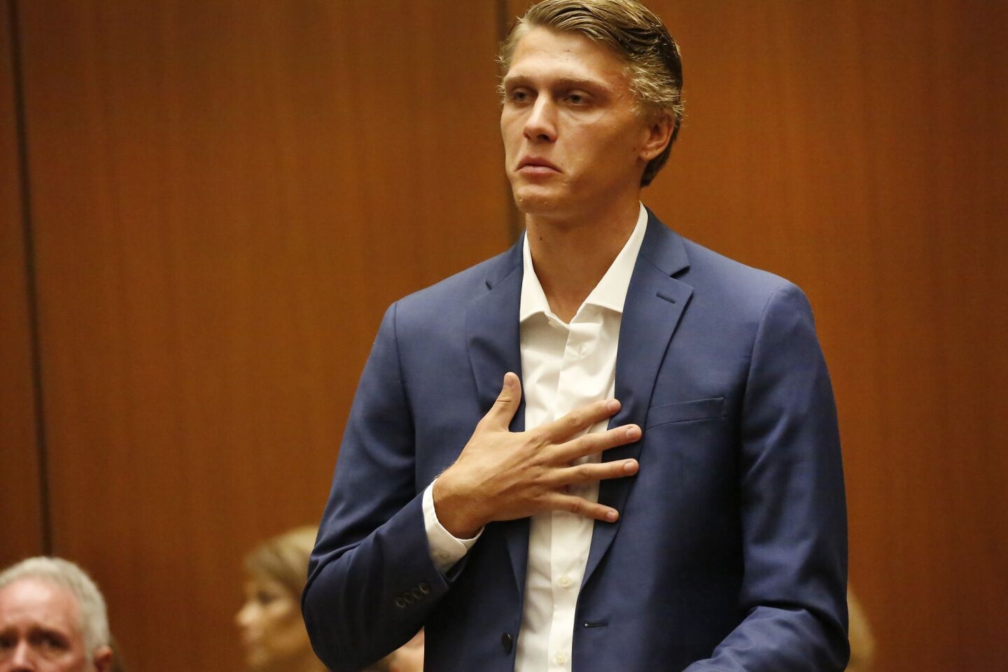 Đạo diễn lừng danh và cuộc tình với vợ tội phạm ma túy | Báo Dân trí