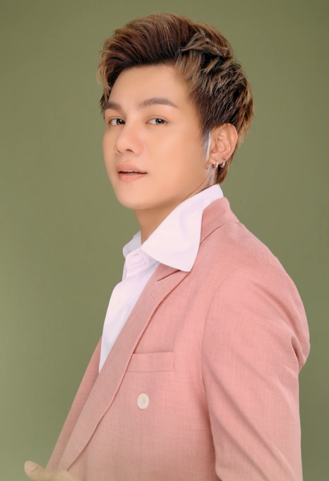 "Chàng trai hát rong" Phan Duy Anh trở lại sau phẫu thuật trị viêm xoang | Báo Dân trí