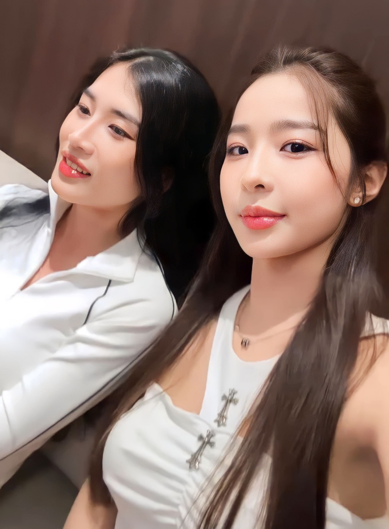 Nữ rapper xinh đẹp, bất ngờ đăng ảnh thân thiết với bạn gái B Ray | Báo Dân trí