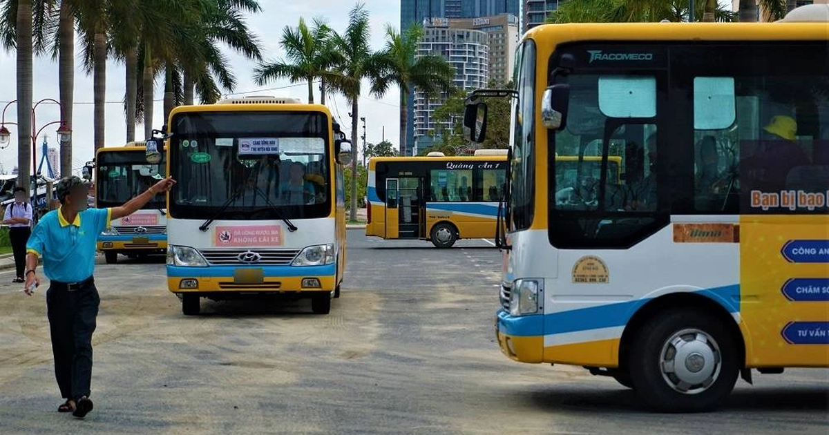 Tài xế xe buýt ngậm đắng "đi cày" không lương vì doanh nghiệp lại thất ...