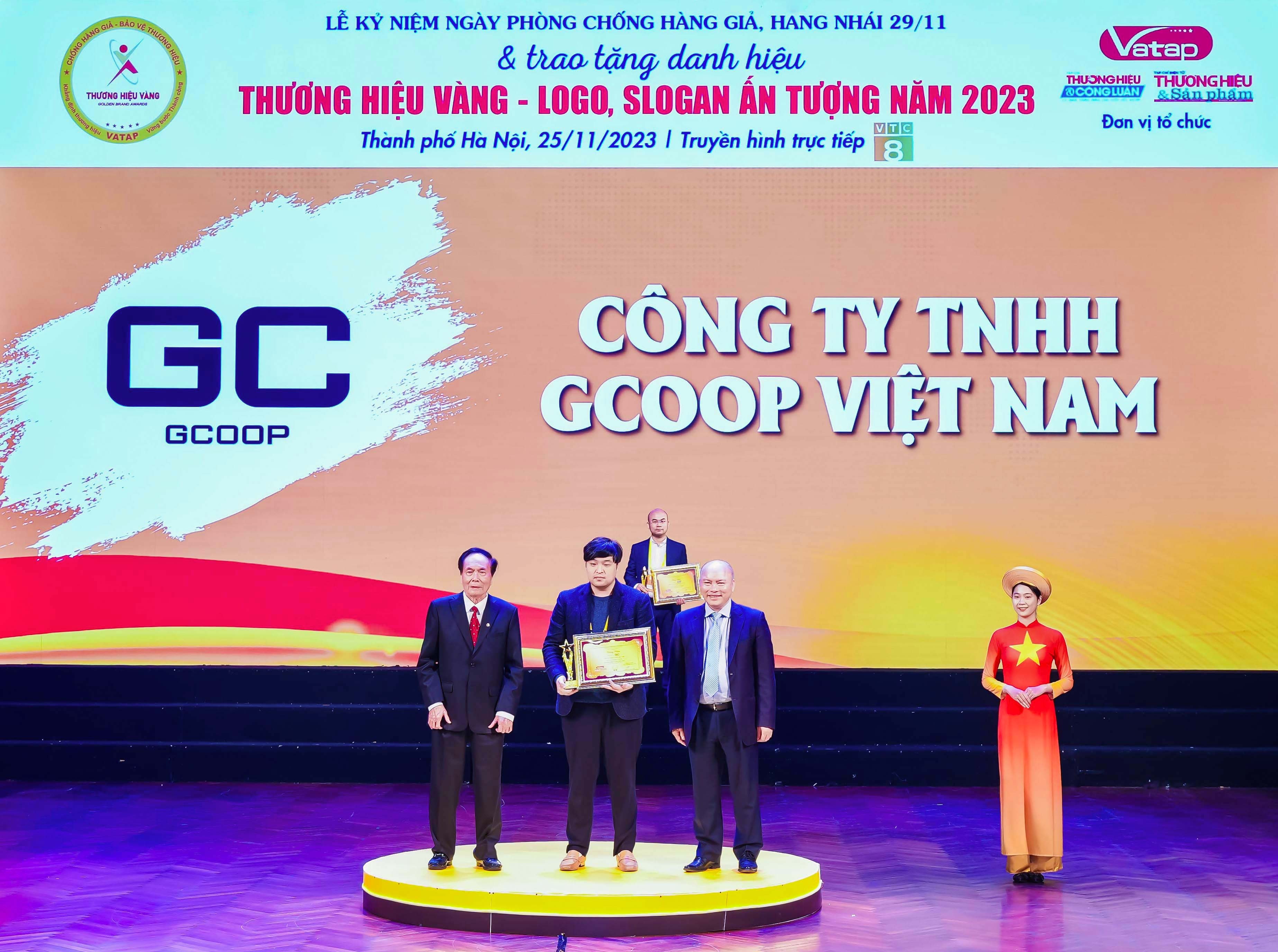 Gcoop Việt Nam được vinh danh "Top 10 thương hiệu vàng năm 2023" | Báo Dân trí