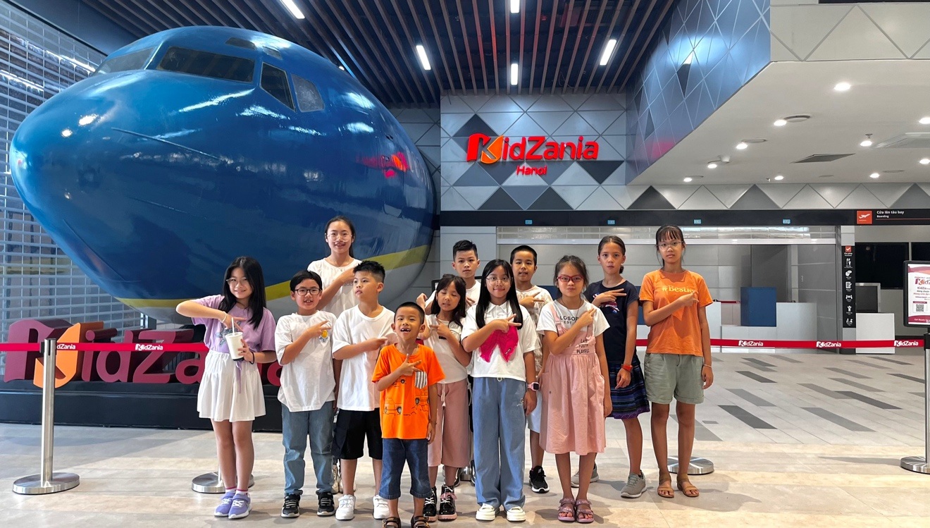 KidZania Hà Nội, Vietnam Airlines mang trải nghiệm hàng không trên Boeing 727 cho trẻ | Báo Dân trí