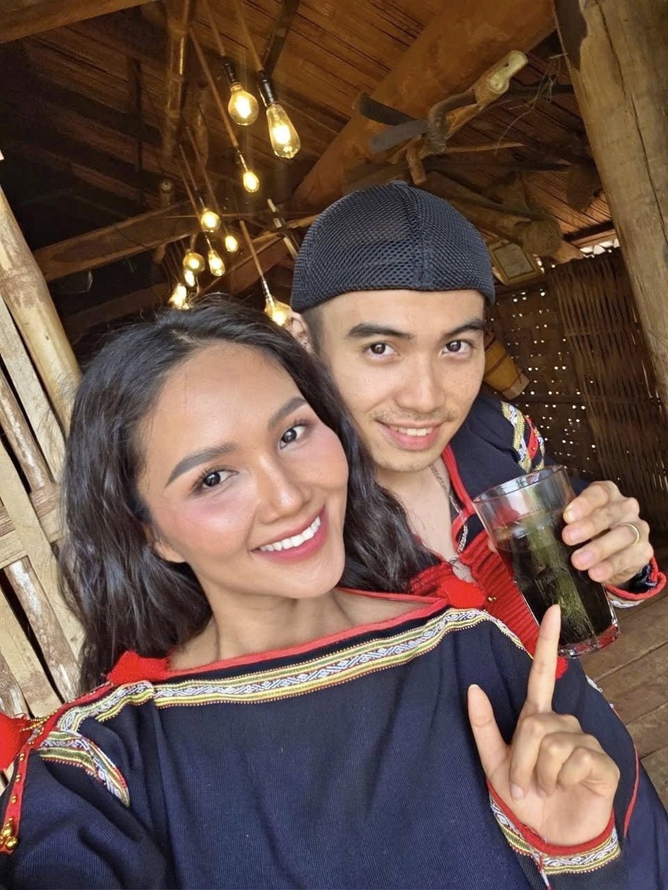 Hoa hậu H'Hen Niê thông báo mang thai con đầu lòng | Báo Dân trí