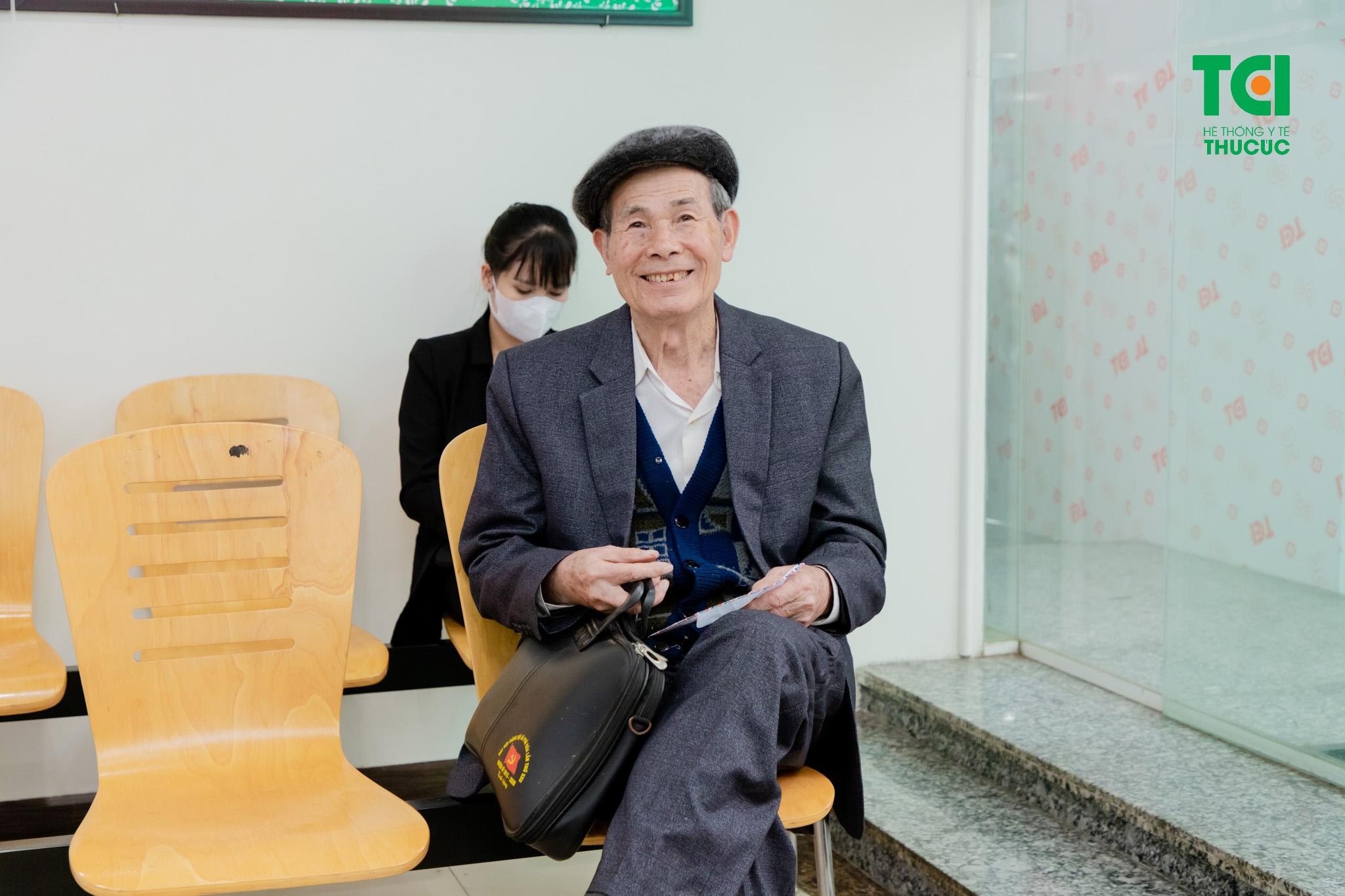 Mổ Phaco điều trị đục thủy tinh thể: Bao nhiêu tuổi thì an toàn? | Báo ...