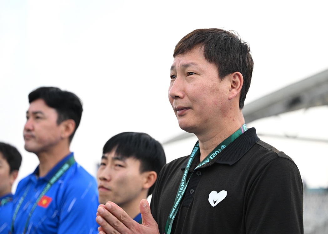 HLV Kim Sang Sik: "Cả châu Á sẽ biết thực lực bóng đá Việt Nam thế nào ...