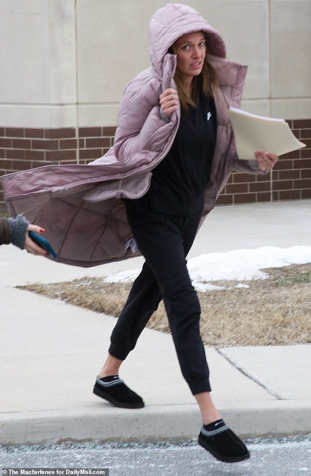 Tâm sự của nam sinh nghi có con với nữ giáo viên năm 13 tuổi | Báo Dân trí