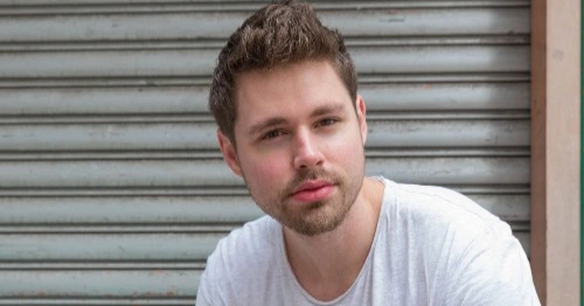 Khách Tây "mách" hàng bún riêu ngon nhất Hà Nội: Giá 35.000 đồng/bát ăn ...