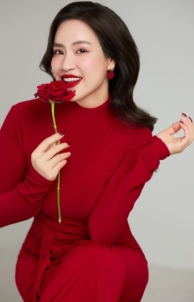 Ca sĩ Phan Thu Lan trân trọng danh hiệu NSƯT | Báo Dân trí