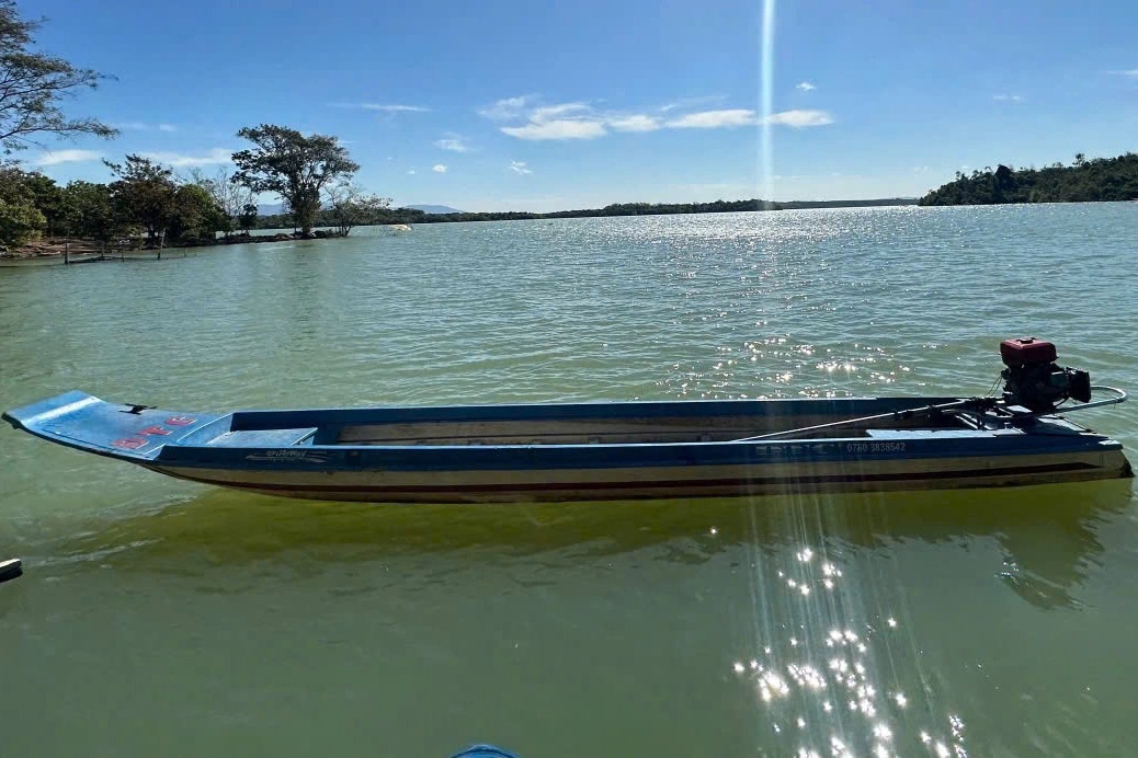 Hai thiếu niên trôi dạt hơn 40km giữa lòng hồ thủy điện | Báo Dân trí