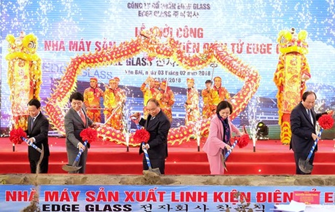 Dân Sinh - Thủ tướng dự lễ khởi công Nhà máy sản xuất linh kiện điện tử Egde Glass | Báo Dân trí