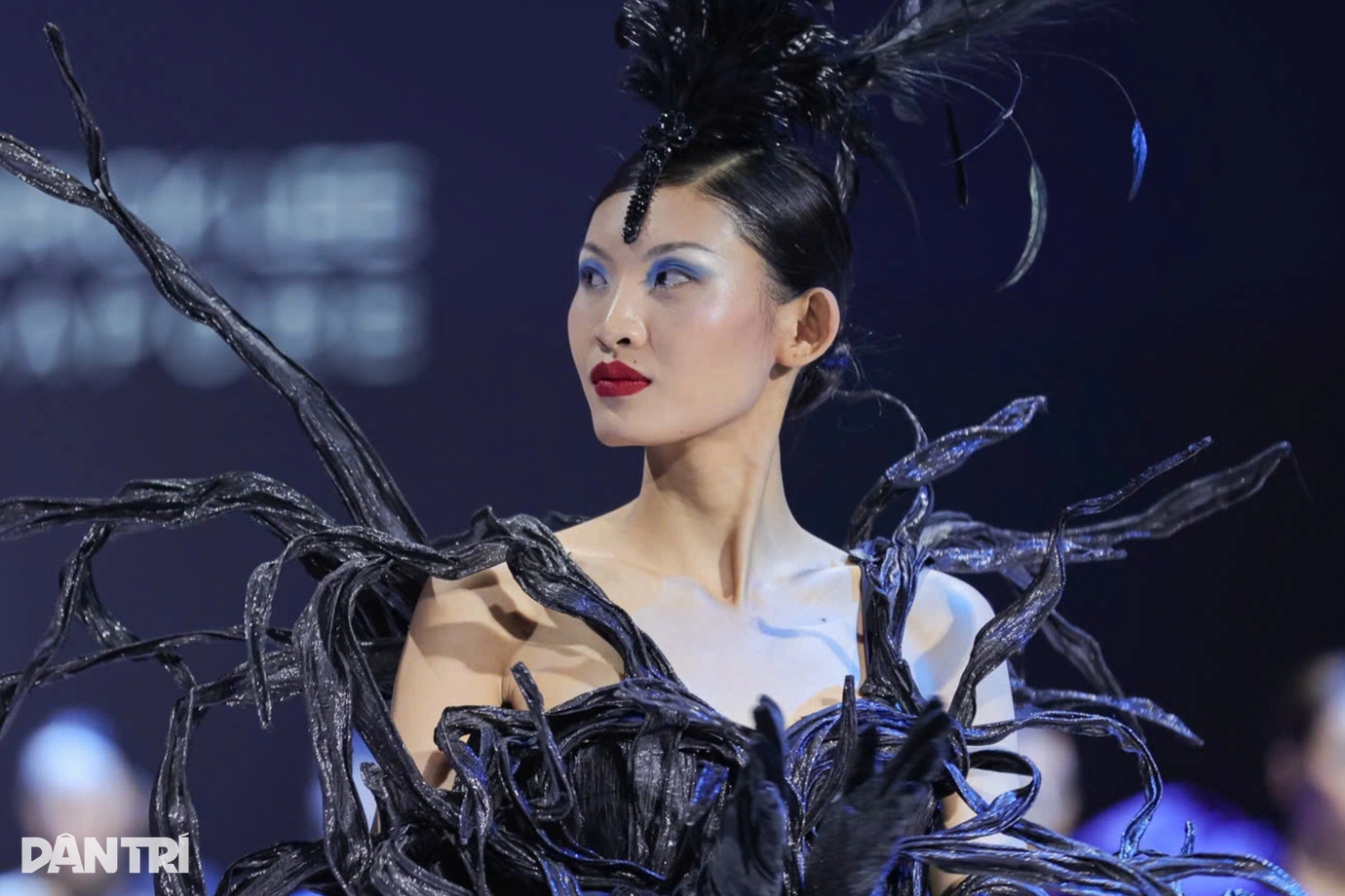 Mẫu Việt Huỳnh Tú Anh được các nhà mốt quốc tế săn đón sau show Chanel | Báo Dân trí