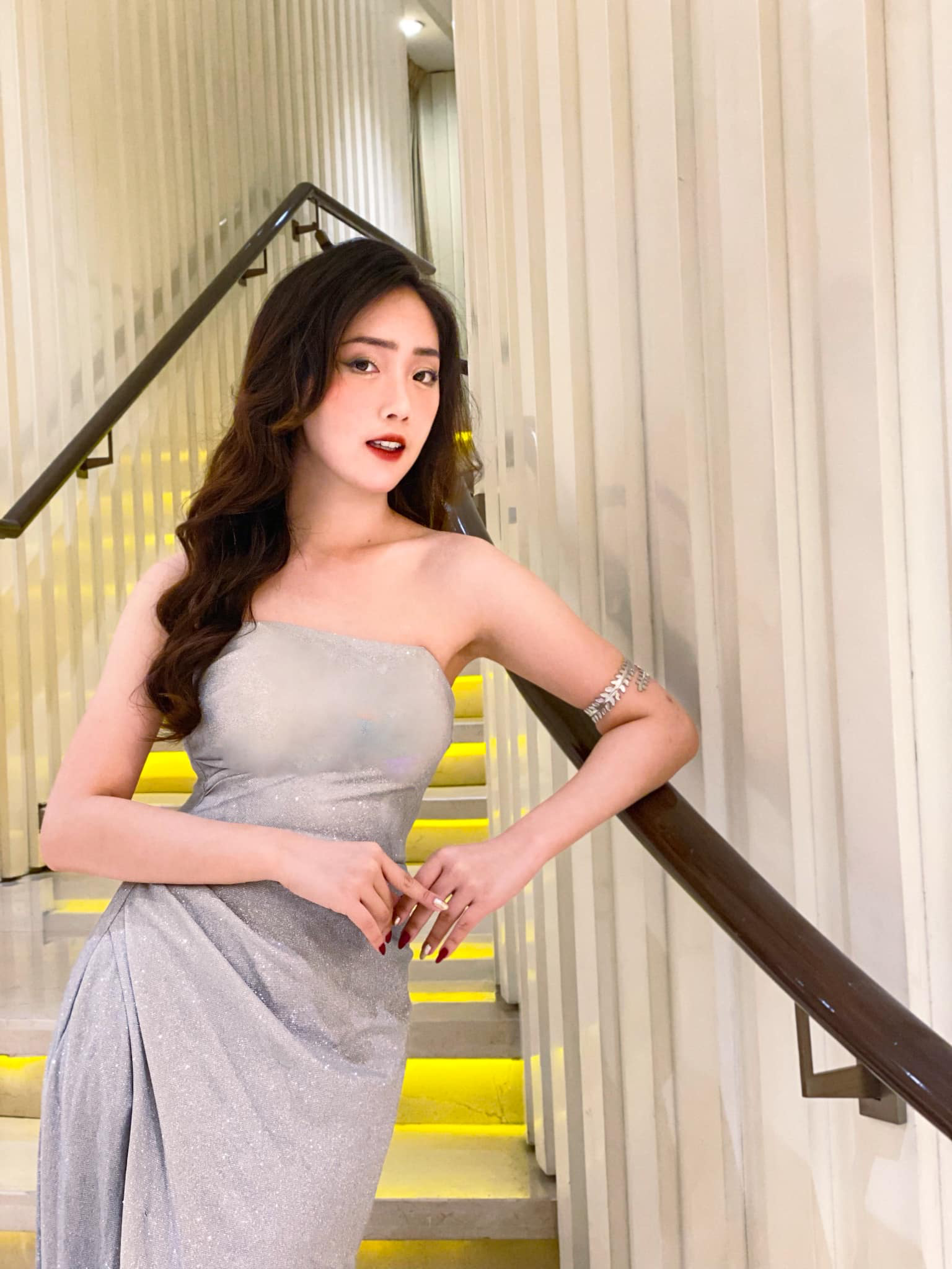 4 MC song ngữ nổi tiếng vì vừa xinh đẹp, vừa giỏi kiếm tiền | Báo Dân trí