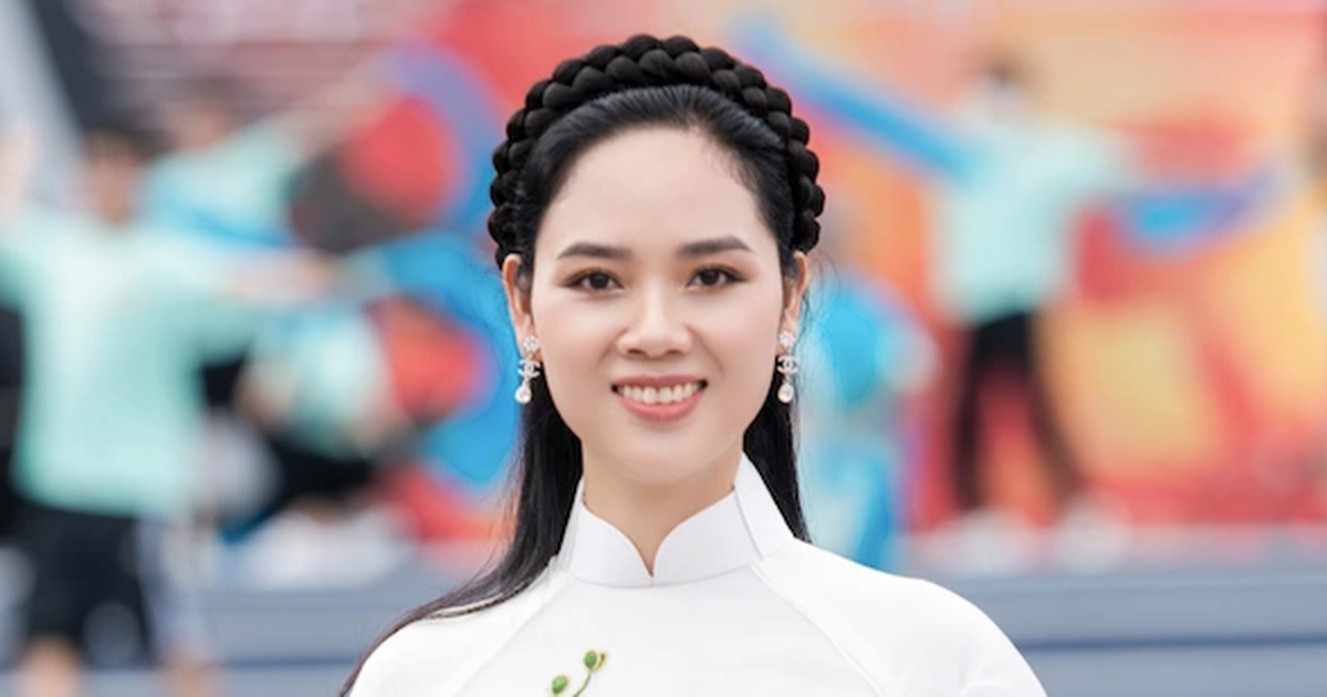 Hoa hậu Mai Phương: Đi du học Anh, an phận làm công chức | Báo Dân trí