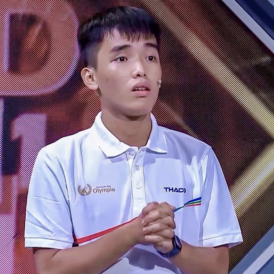 "Truyền nhân của MC Khánh Vy Olympia" trổ tài nói nhiều ngoại ngữ cùng lúc | Báo Dân trí