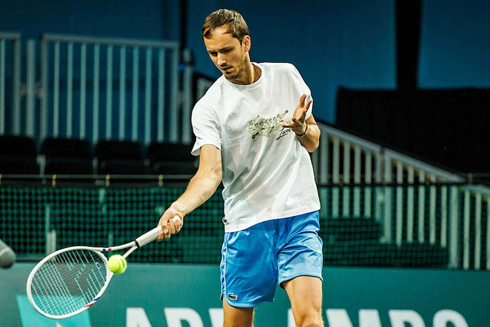 Daniil Medvedev sa sút phong độ, bị loại sớm ở Rotterdam Open | Báo Dân trí