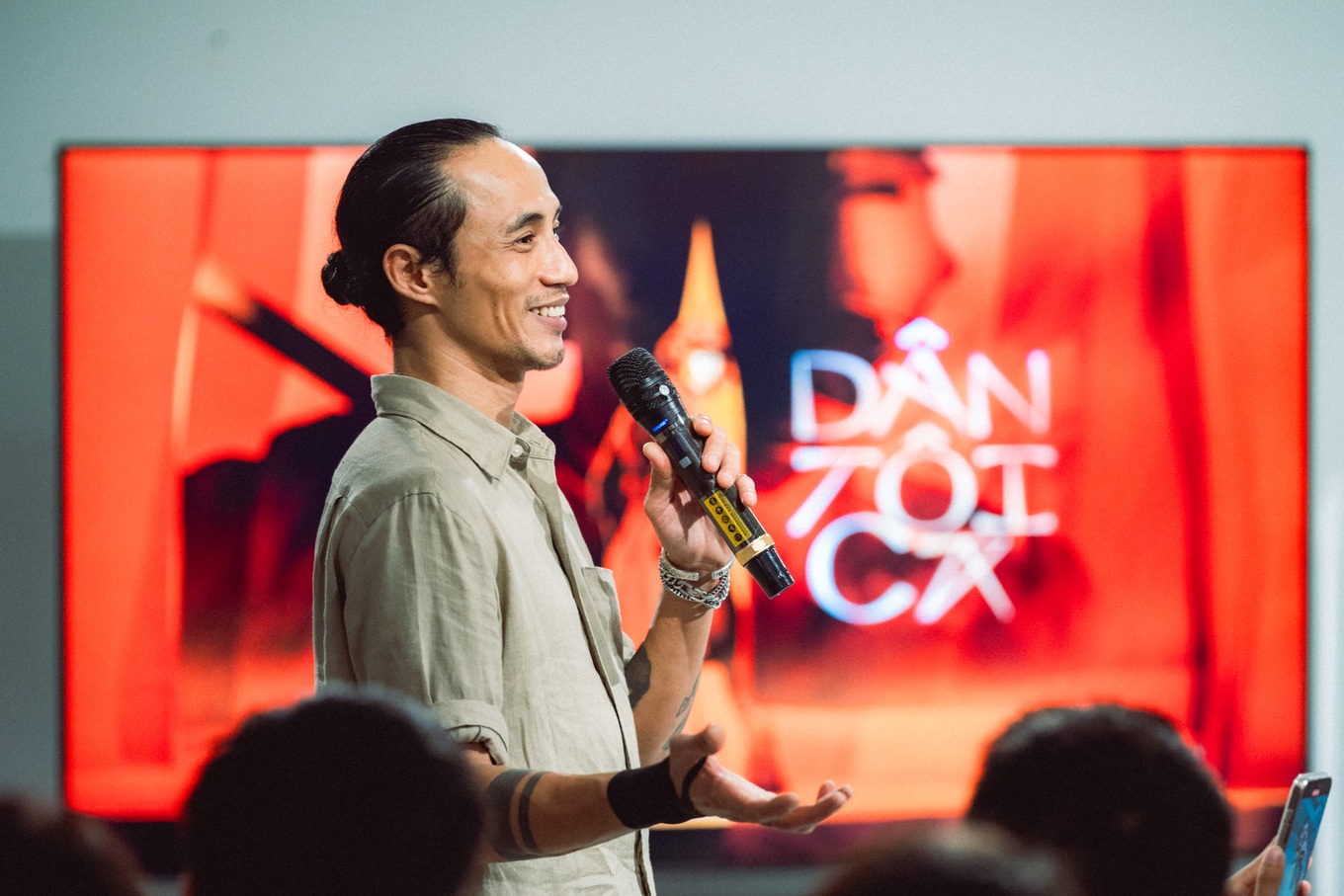 Phạm Anh Khoa: "Tôi trở lại không phải để gây tiếng vang" | Báo Dân trí