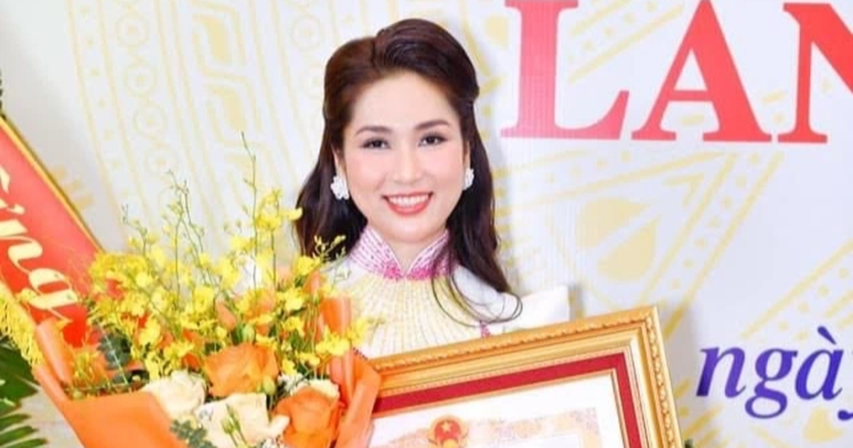 "Hoa hậu cải lương" Như Huỳnh: Từ cô gái nhà nghèo đến danh hiệu NSƯT | Báo Dân trí