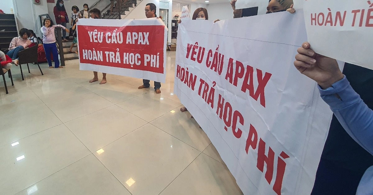 Phụ huynh tố Apax English Đà Nẵng thất hứa, đòi hoàn trả 593 triệu đồng ...