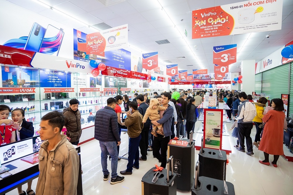 Vingroup lên tiếng về việc rút khỏi lĩnh vực bán lẻ, giải thể VinPro ...