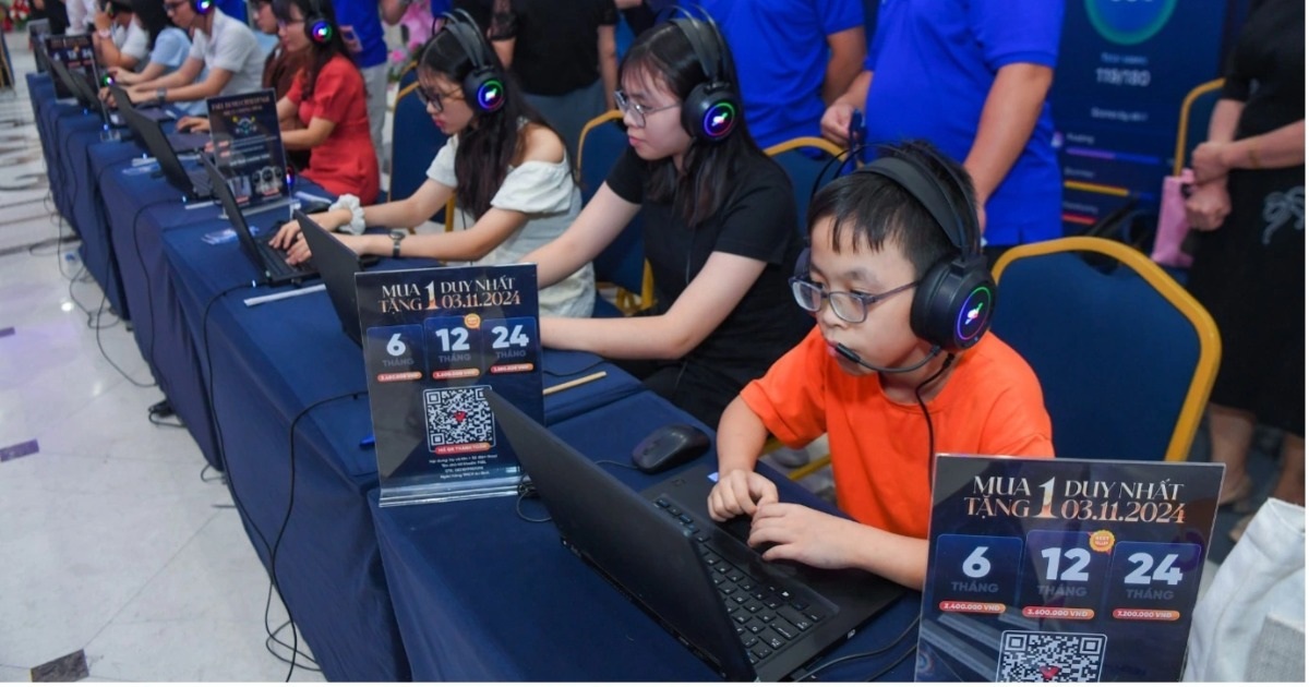 Sức hút của nền tảng học tiếng Anh trực tuyến tương tác cùng AI - FSEL | Báo Dân trí