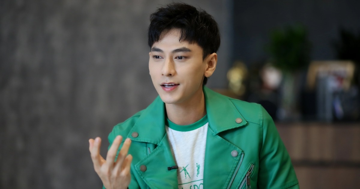 Ca sĩ Isaac: Khổ vì... đẹp trai! | Báo Dân trí