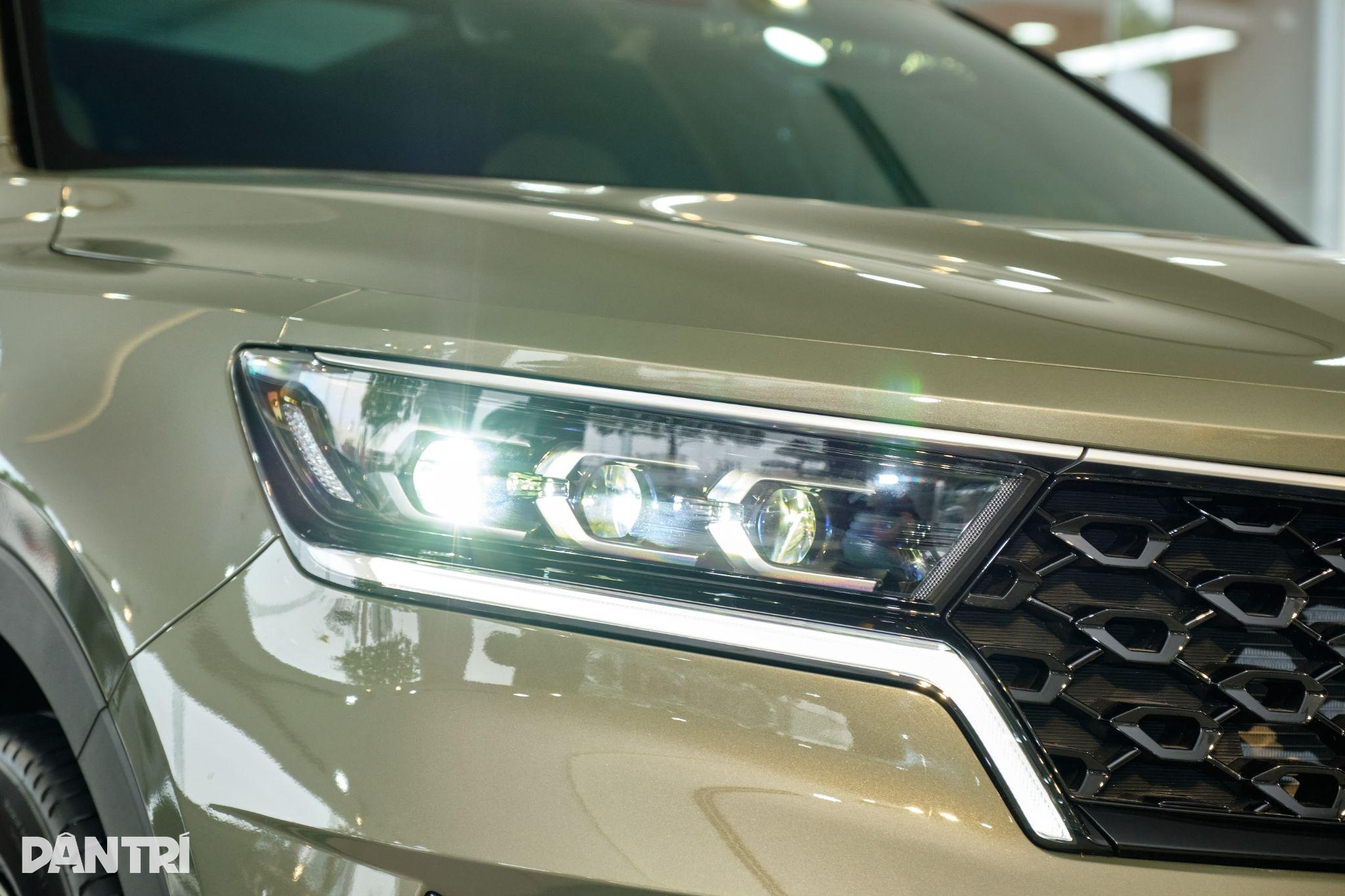 Ngoài "ăn xăng như ngửi", Kia Sorento PHEV có gì khi đắt gần bằng GLC 200 | Báo Dân trí