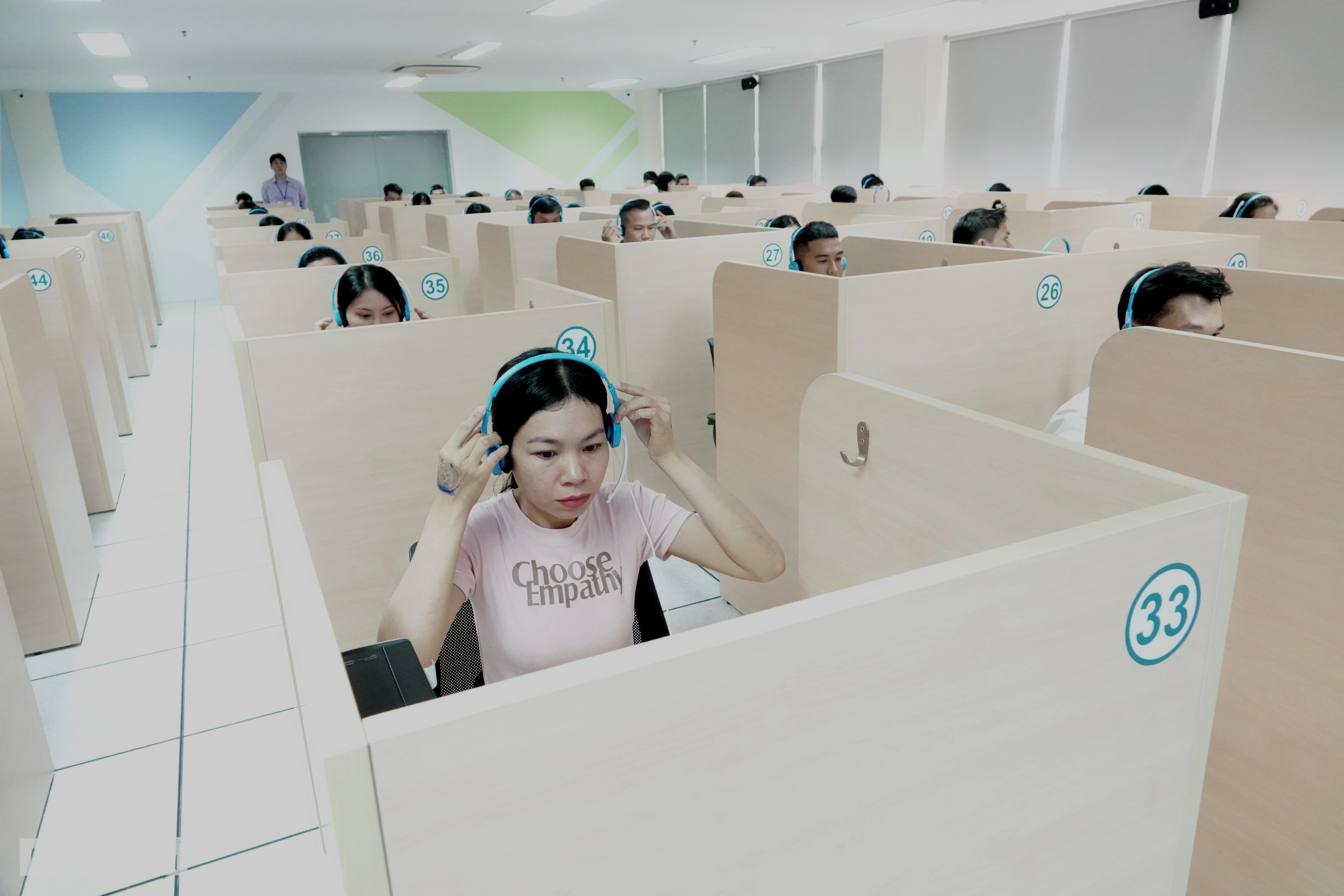 Lao động vượt 250km đến thi tiếng Hàn, nuôi ước mơ xuất ngoại thu nhập cao | Báo Dân trí