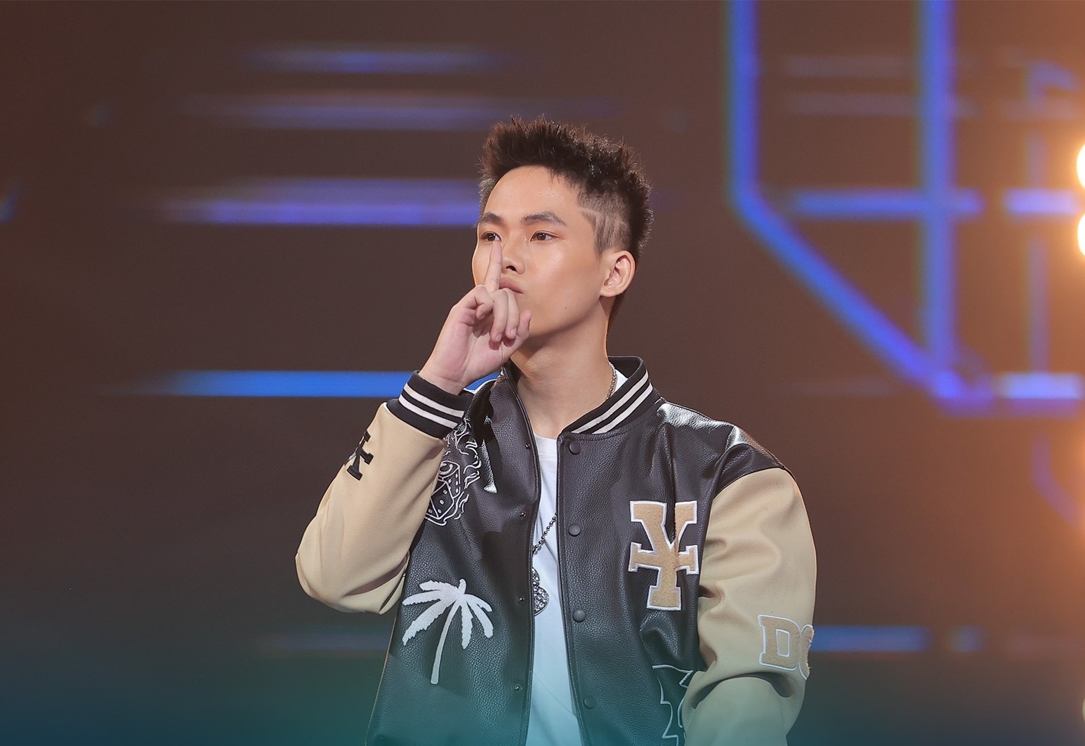 DLow - chàng rapper tài năng, điển trai nhưng "nhát gái" | Báo Dân trí