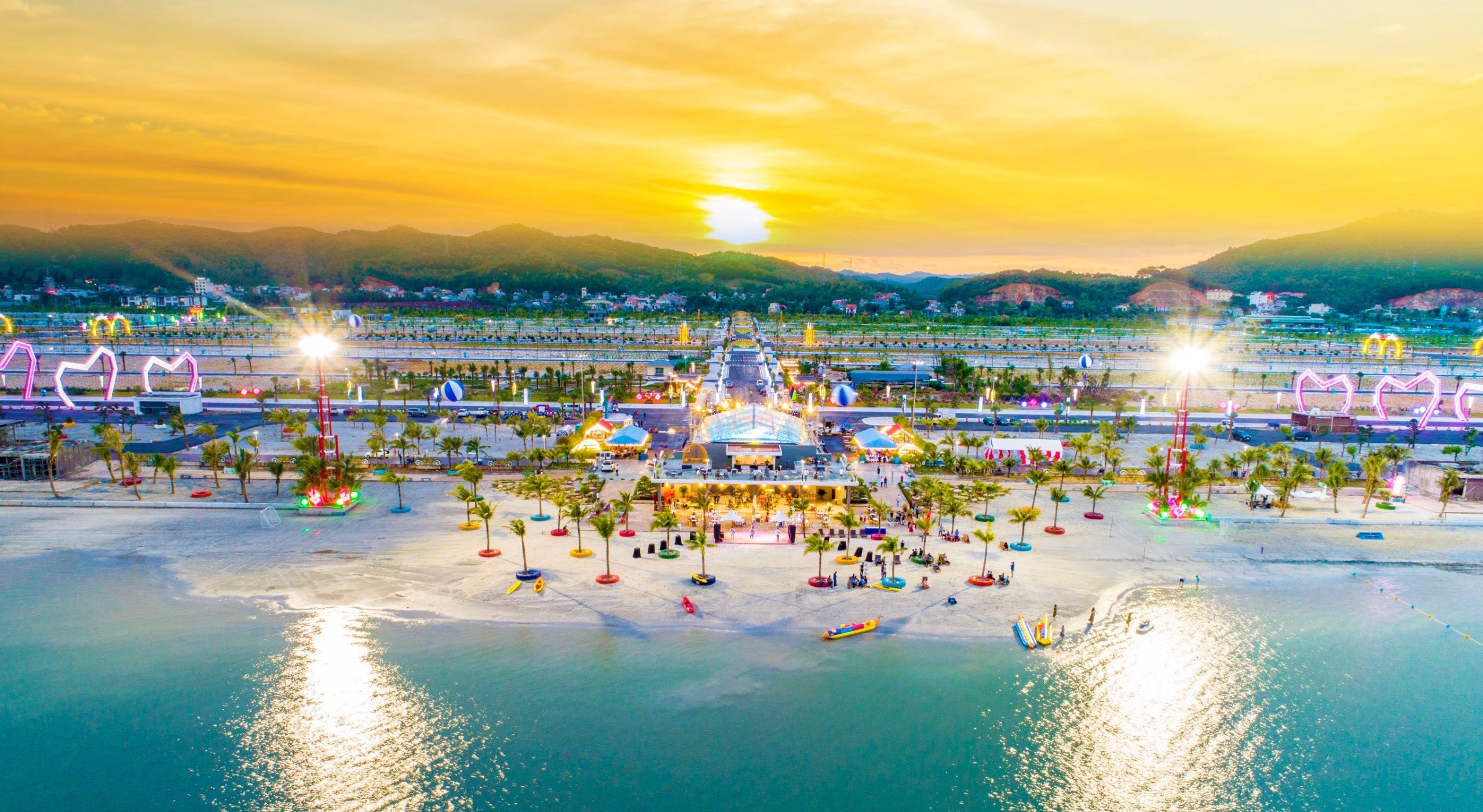 Vân Đồn Wonder Summer - chuỗi nhạc hội đậm sắc màu biển chào hè 2024 ...