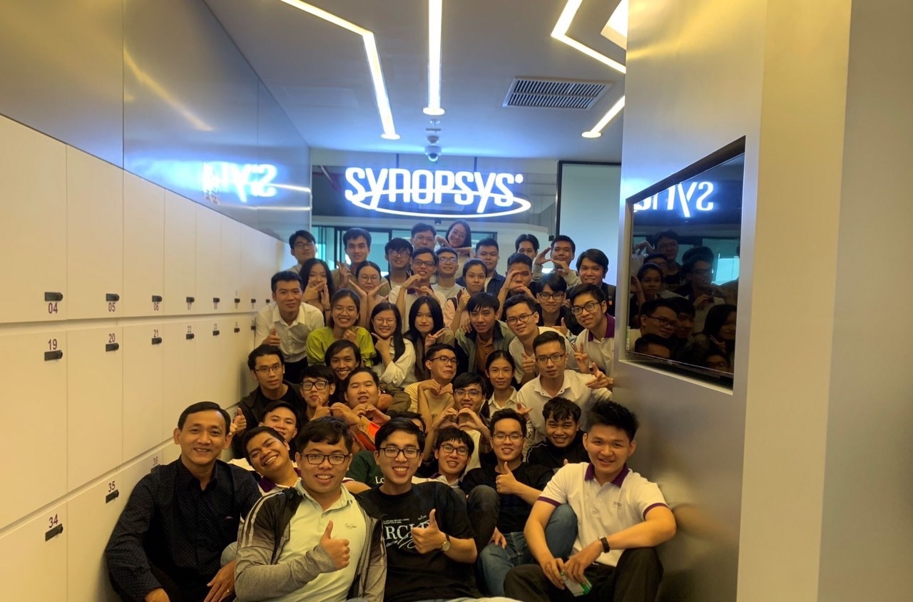 Chương trình đào tạo vi mạch chuyên sâu của Synopsys Vietnam ra mắt tại TPHCM | Báo Dân trí