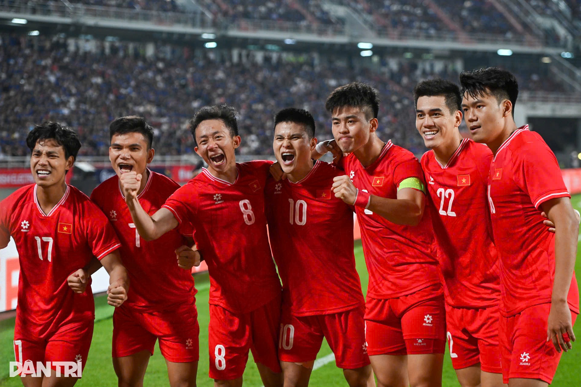 Hình ảnh tuyển Việt Nam vô địch AFF Cup 2024 đầy thuyết phục trước Thái Lan | Báo Dân trí