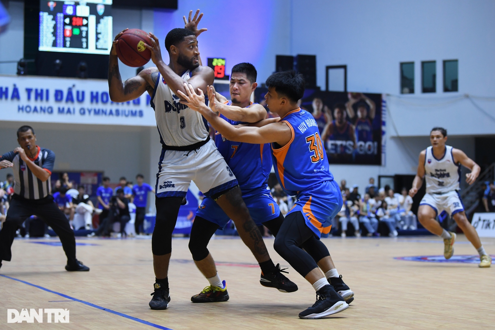 Vượt qua Hanoi Buffaloes, Nha Trang Dolphins lần đầu vào chung kết VBA | Báo Dân trí