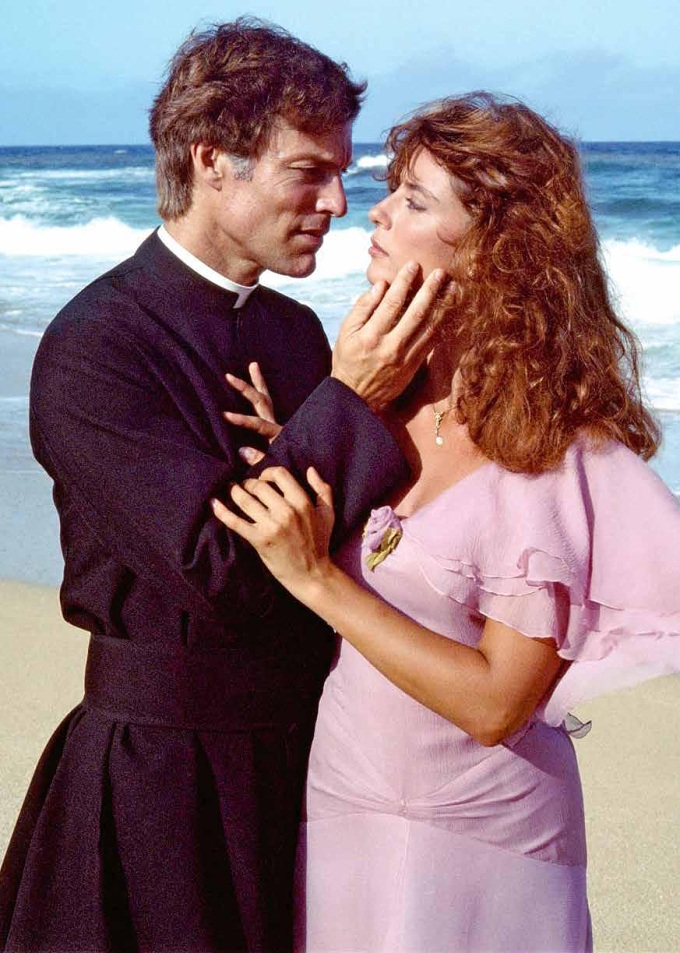 Cuộc sống ít người biết của mỹ nhân “Tiếng chim hót trong bụi mận gai ...