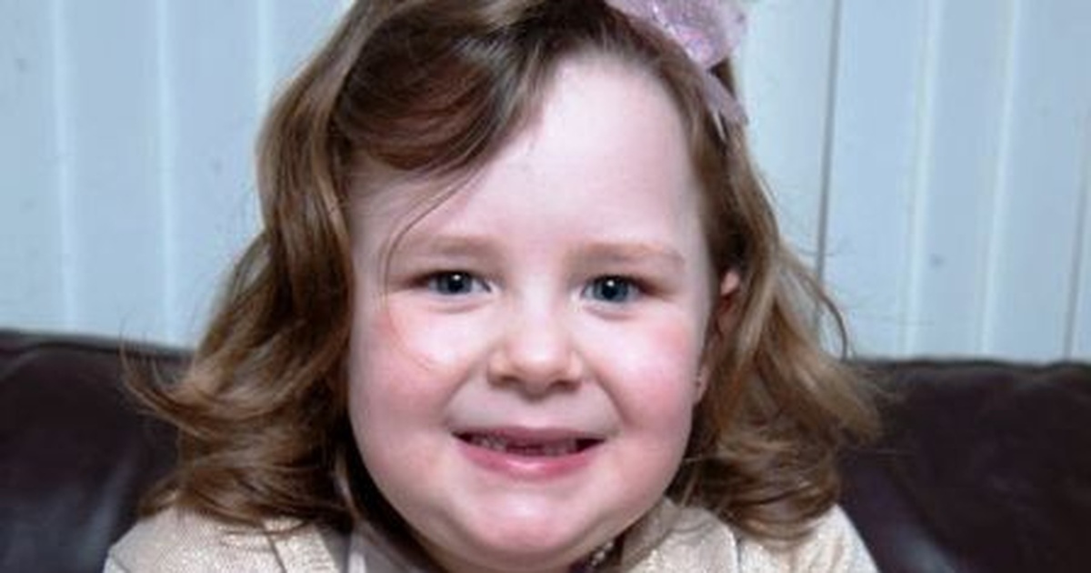 Bố được cứu sống nhờ con gái cho ăn thạch trẻ em | Báo Dân trí