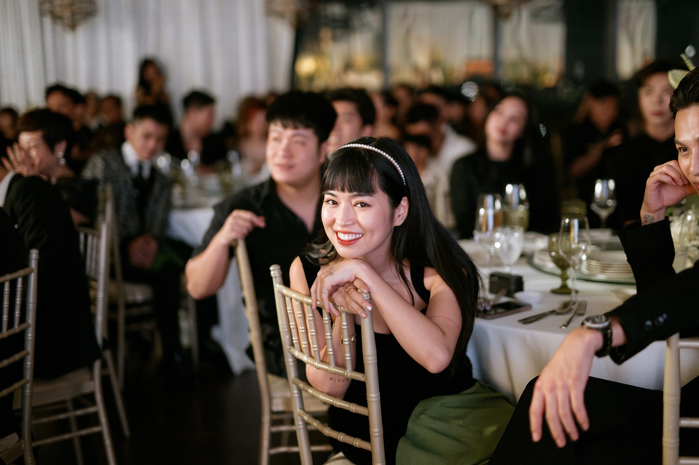 Hot girl Mai Anh bế con trai 2 tuổi, bật khóc ở đám cưới bên ông xã Jaykii | Báo Dân trí