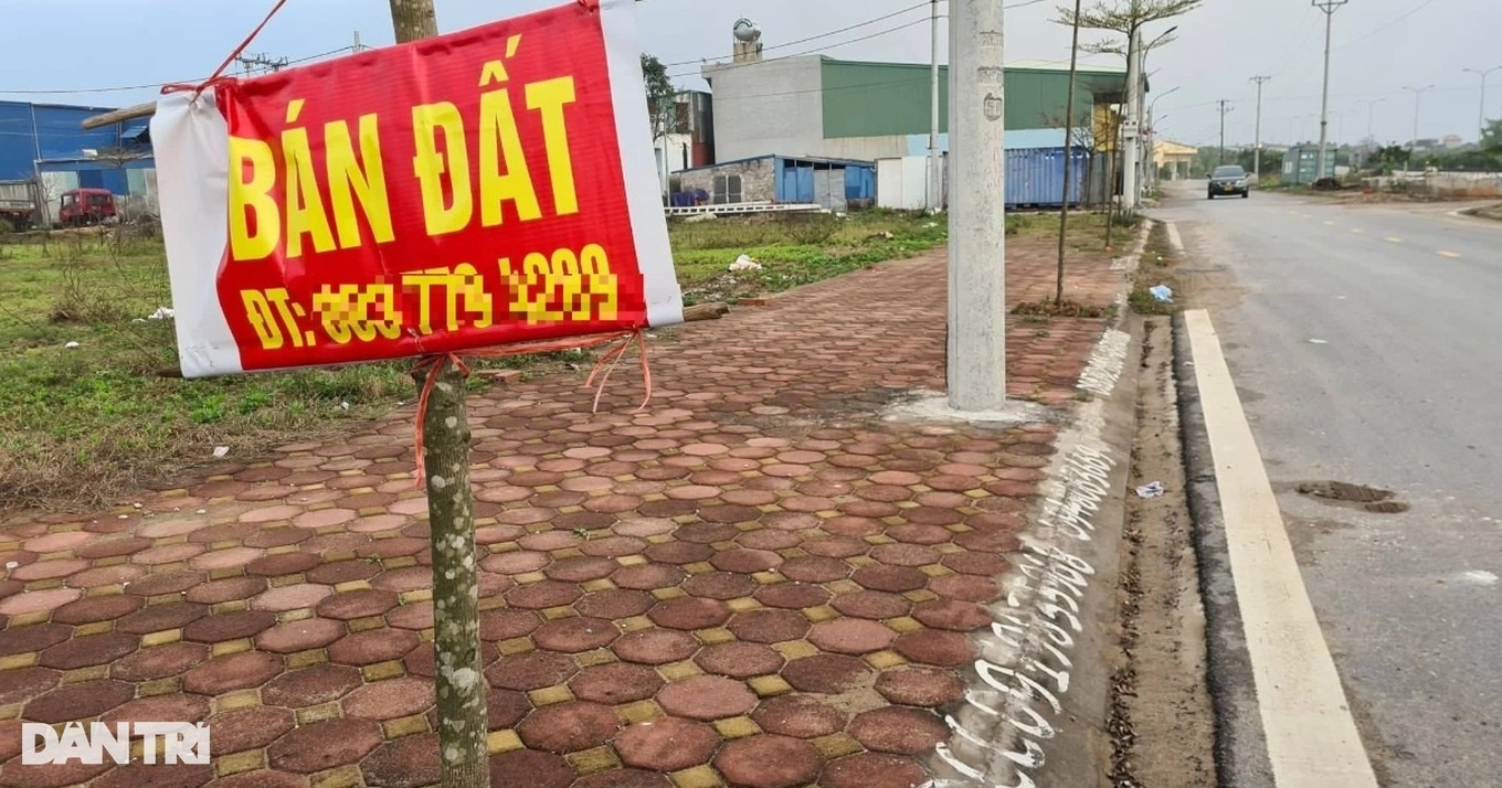 Xuất hiện tình trạng rao bán "cắt lỗ" đất nền ven đô? | Báo Dân trí