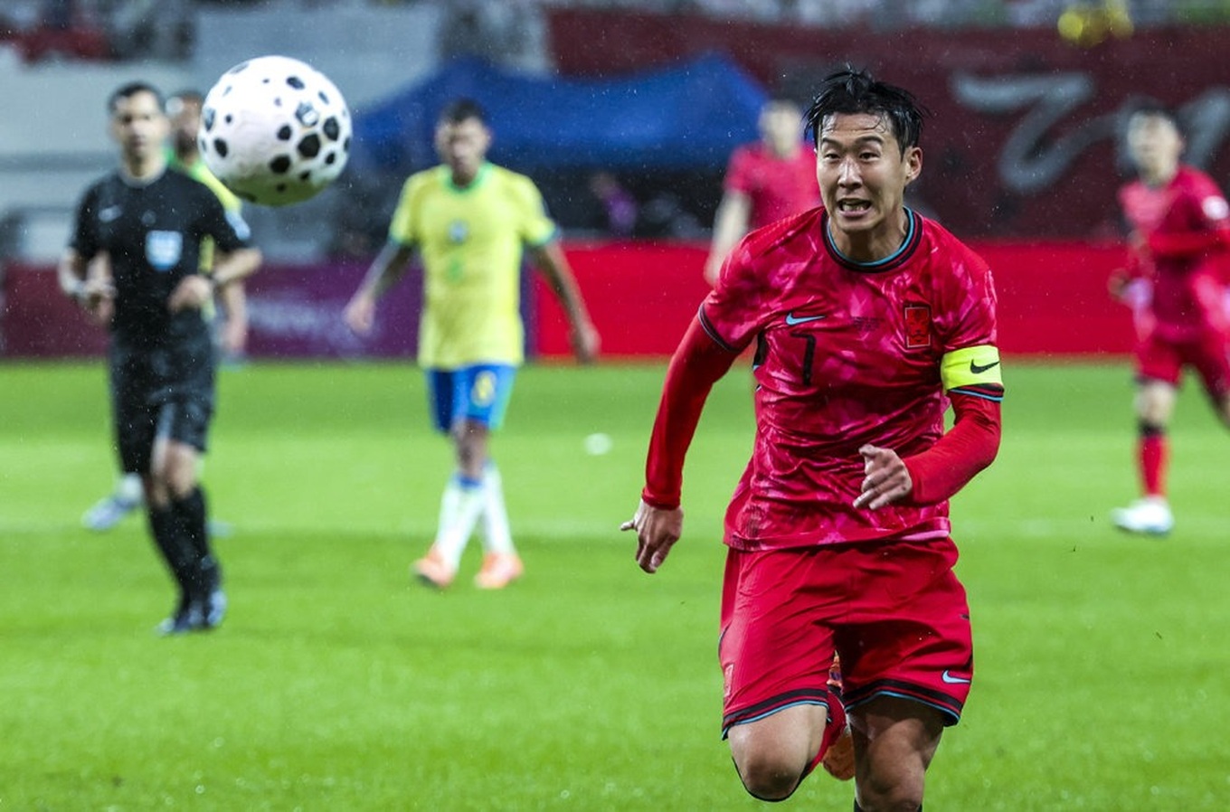 Son Heung Min mờ nhạt, tuyển Hàn Quốc thua đậm Brazil 0-5 | Báo Dân trí
