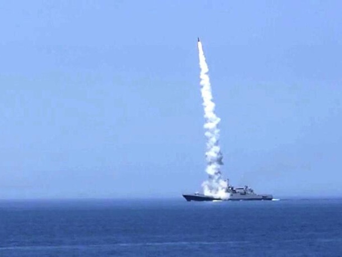 Nga tập kích cơ sở sản xuất xuồng tự sát của Ukraine | Báo Dân trí