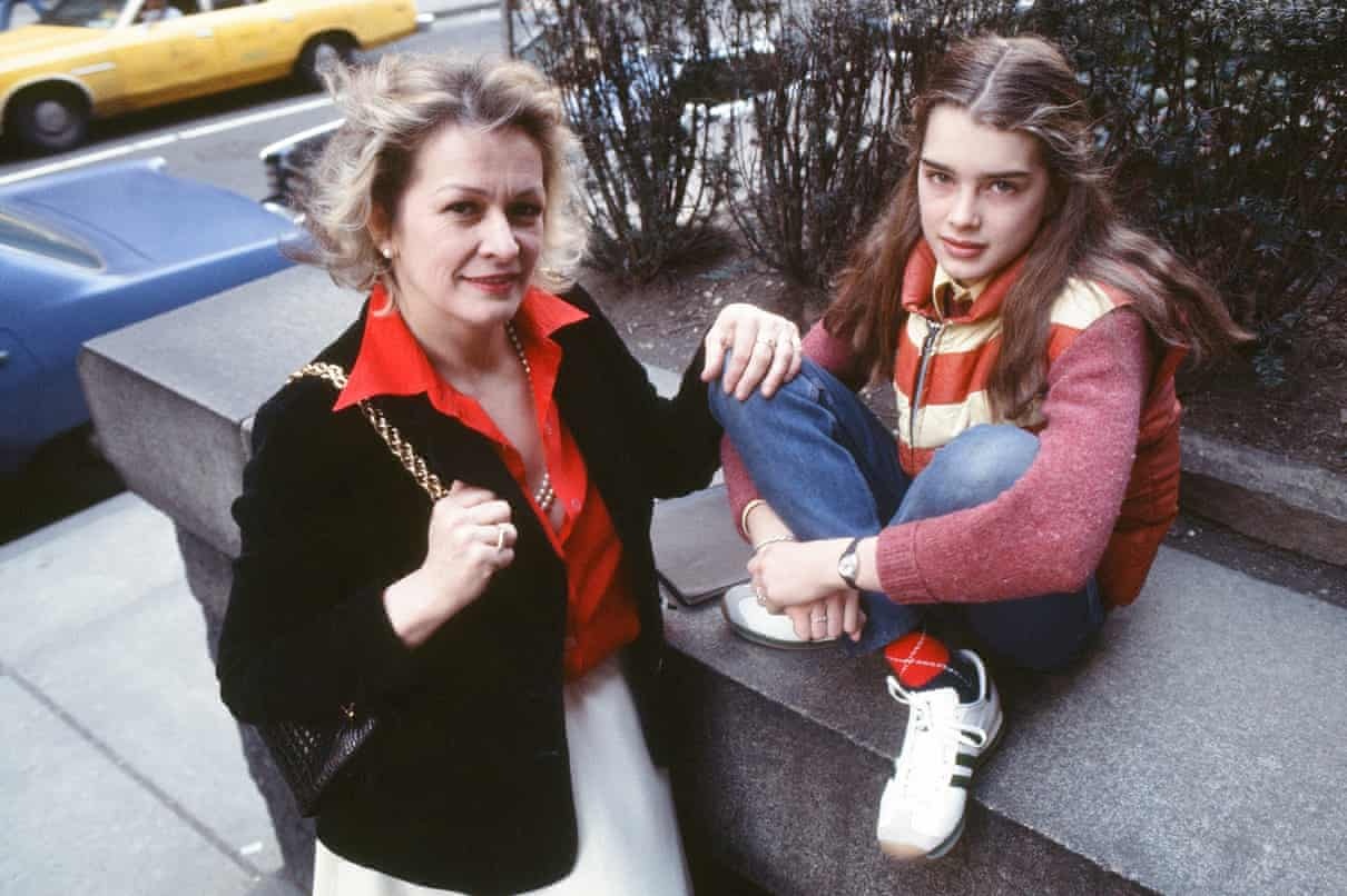 Vào vai gái mại dâm năm... 12 tuổi, nữ diễn viên Brooke Shields nói gì ...